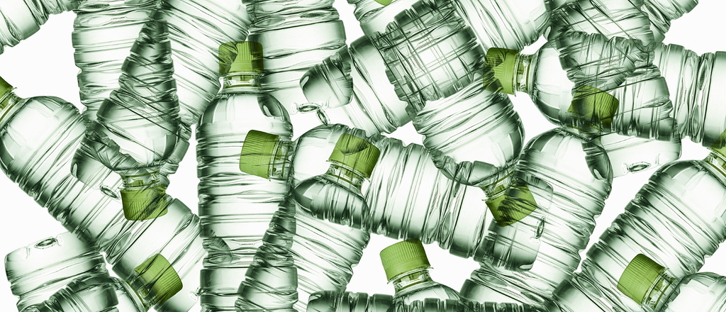 Fracking for Plastic: Aktivisten kämpfen gegen neue Plastikfabriken ...